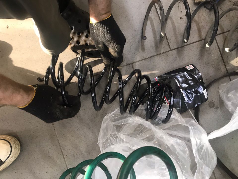 Пружины и опора. Замена. — Opel Corsa D, 1,2 л, 2007 года | визит на сервис | DRIVE2