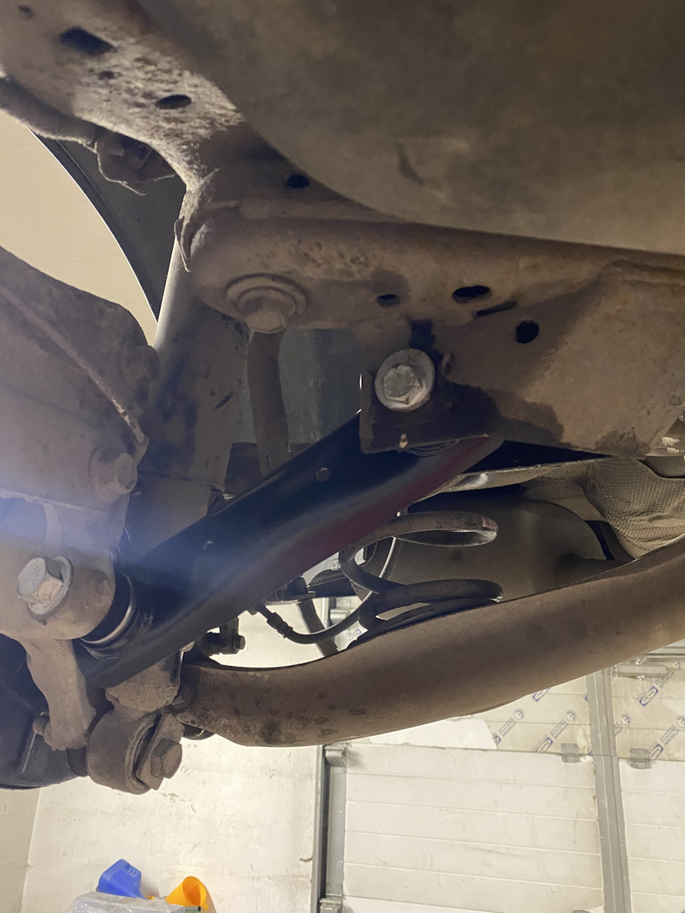 Обслужил заднюю подвеску — Opel Insignia (1G), 2 л, 2012 года | визит ...