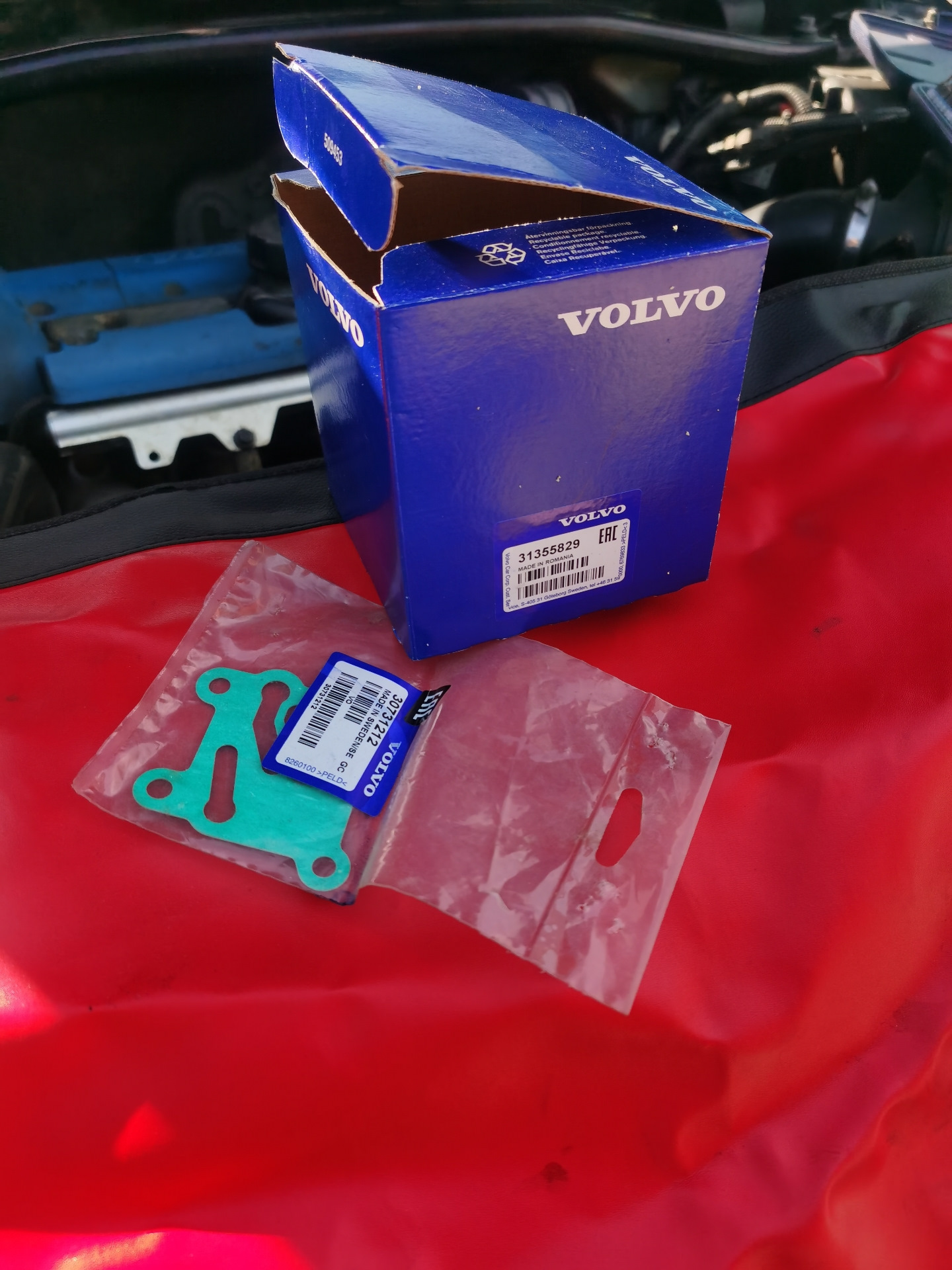 Клапан муфты выпуска — Volvo XC90 (1G), 2,5 л, 2006 года | плановое ТО ...