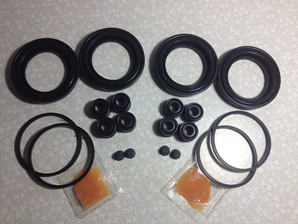 Передние суппорты. — Nissan Terrano I, 2,7 л, 1990 года | своими руками ...