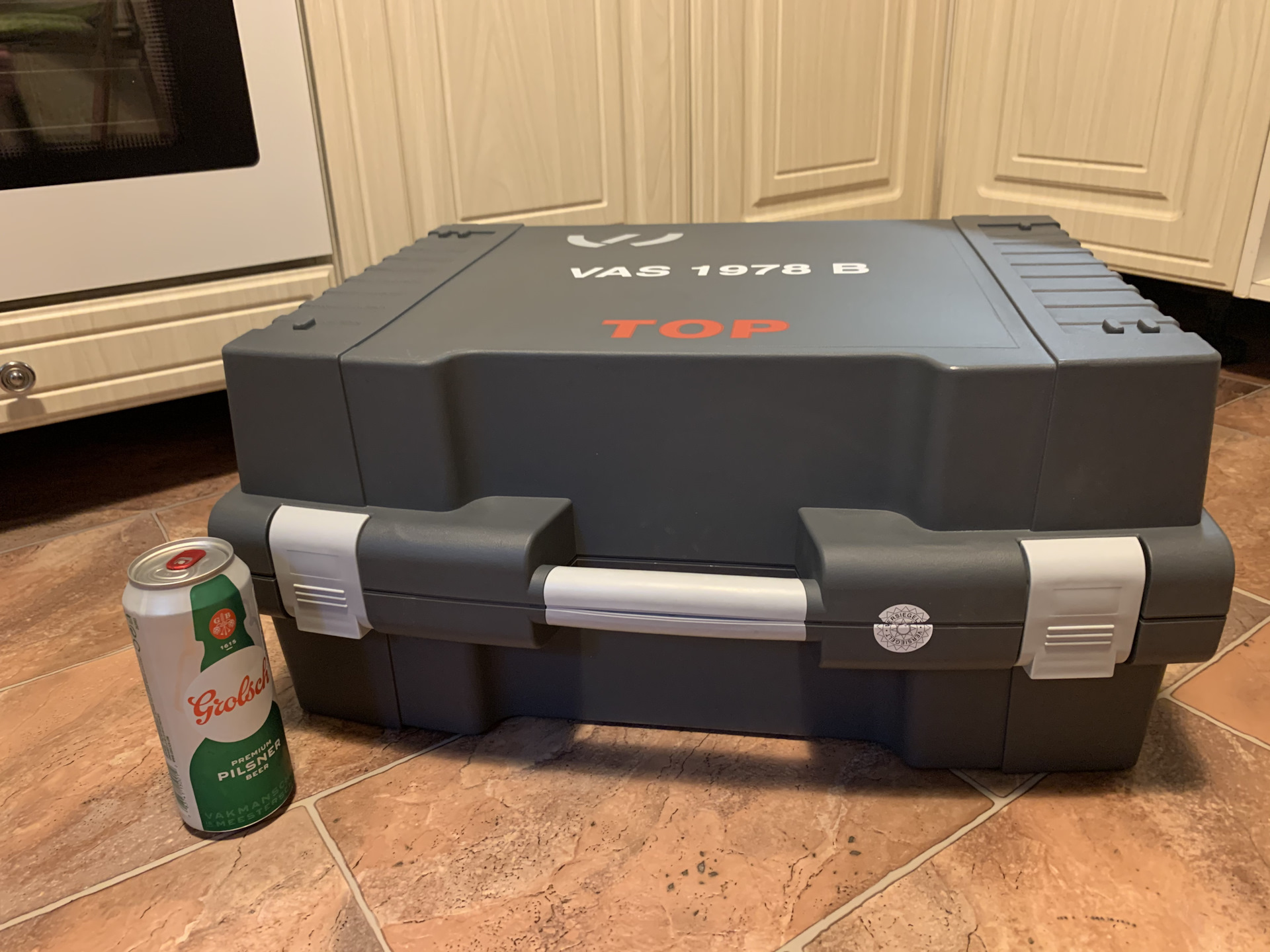 ASE 40151002000 или VAS 1978 B — Skoda Fabia Mk2, 1,6 л, 2014 года ...