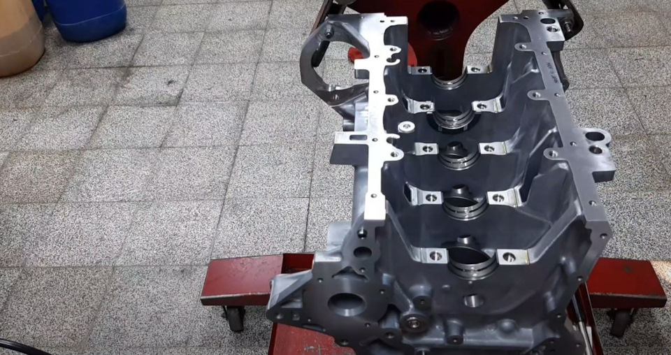 Двигатель Mitsubishi 4B40: вид изнутри. Как он сделан? — Mitsubishi ...