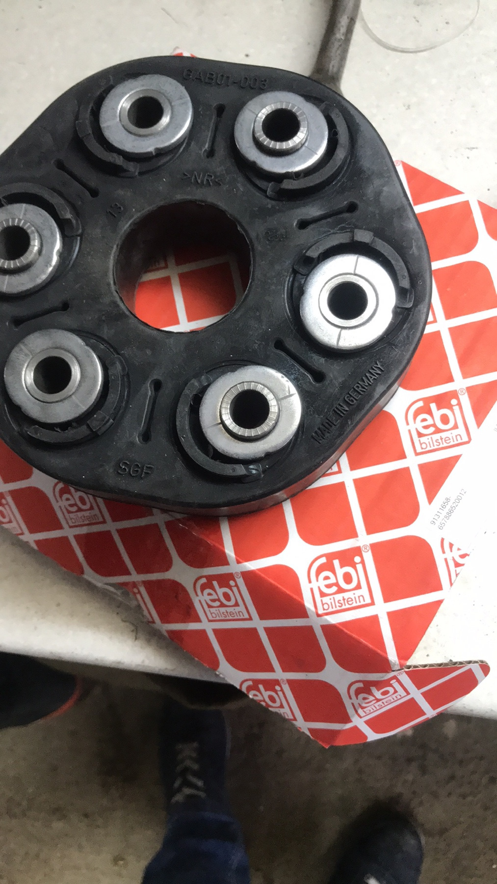 Подготовка к замене задней подвески. — BMW 5 series Touring (E39), 3 л ...