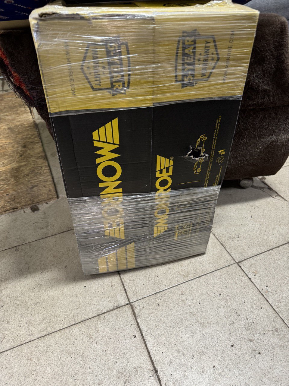 Замена передних амморотов в сборе — Volkswagen Tiguan (2G), 2 л, 2017 ...