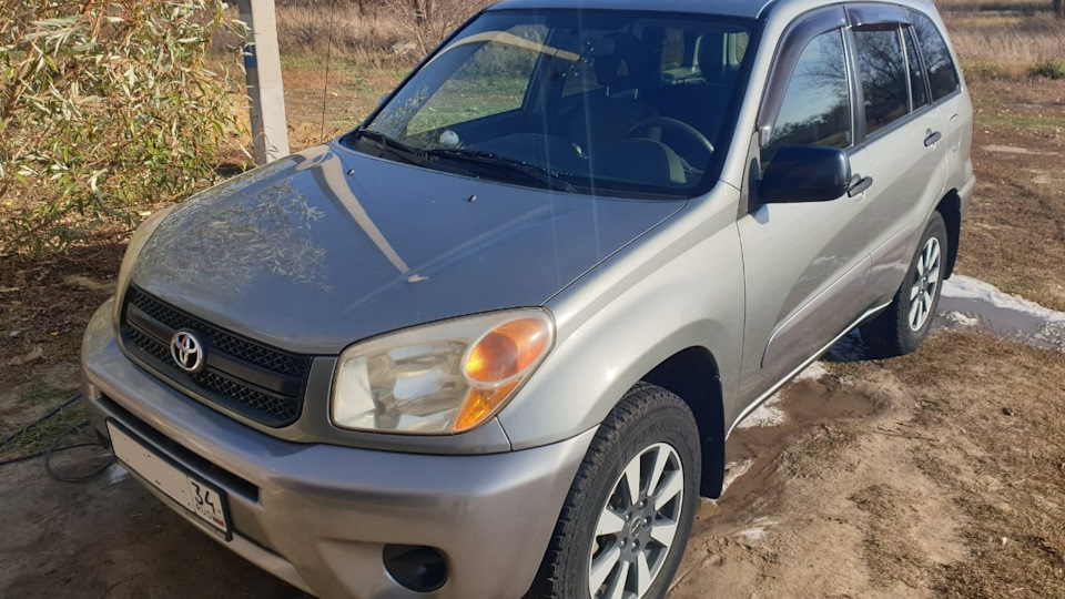 Toyota RAV4 (II) 2.4 бензиновый 2003 | II Grey 2AZ-FE на DRIVE2