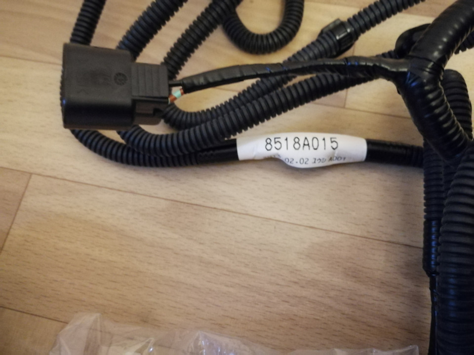 8518A015 Электропроводка противотуманных фар для Lancer Mitsubishi ...