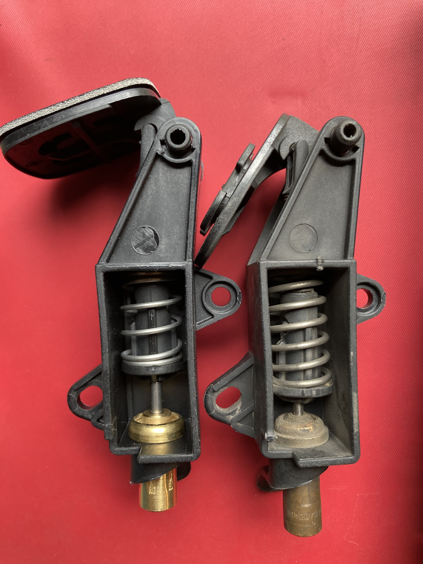 Клапан (регулятор) теплого воздуха — Audi Q3 (1G), 2 л, 2013 года ...