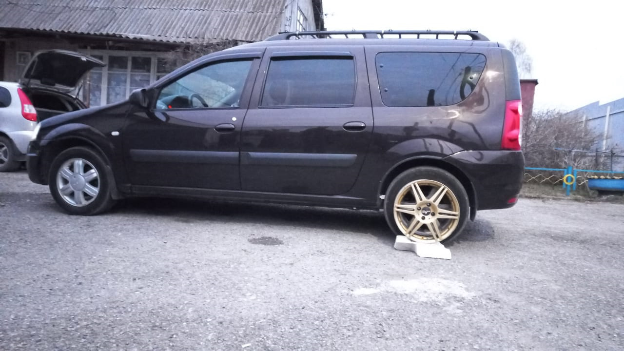 Диски R16 на LARGUS — Lada Ларгус, 1,6 л, 2015 года | колёсные диски ...