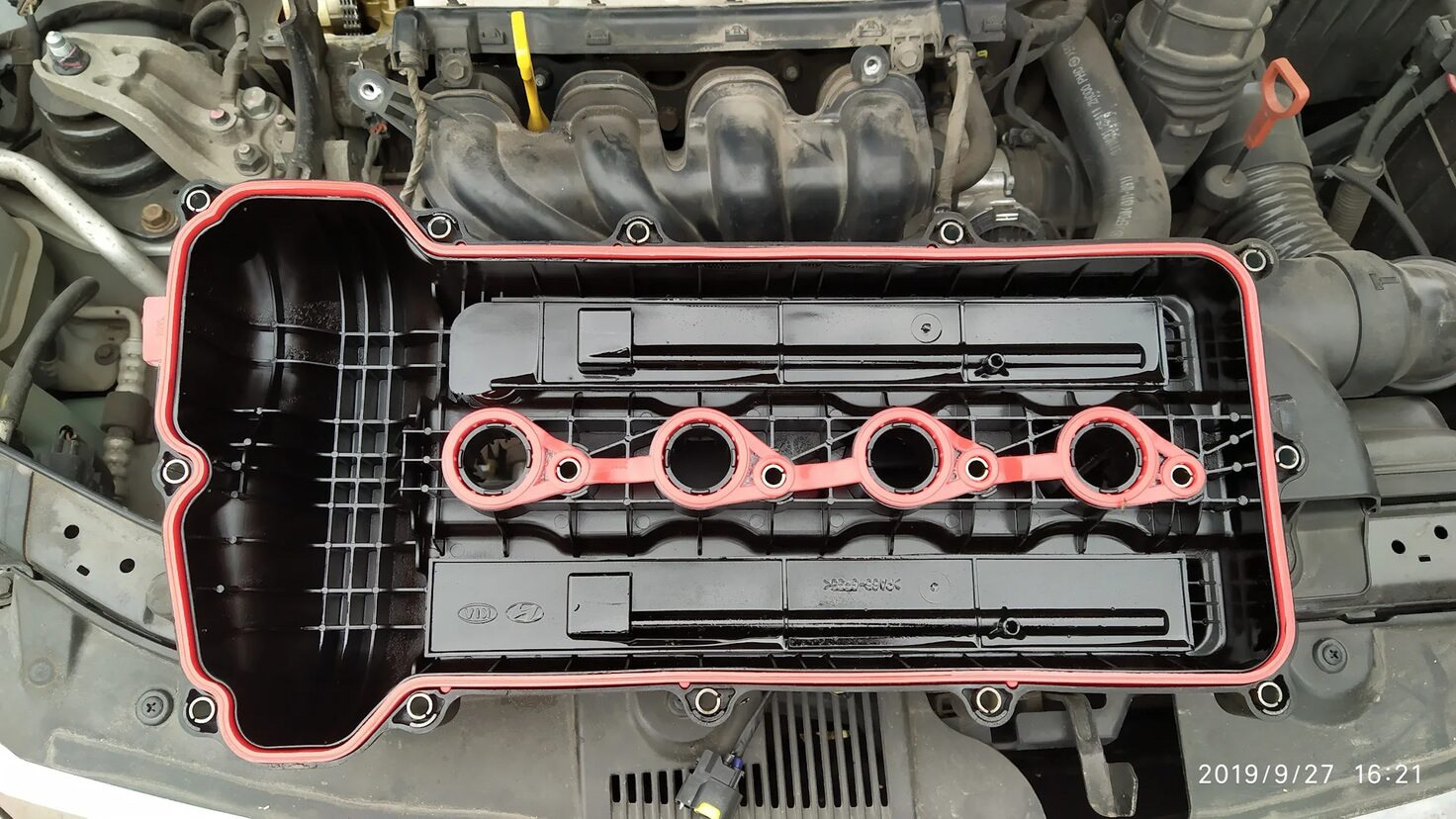 Прокладка клапанной крышки — KIA Ceed (1G), 1,4 л, 2008 года | своими ...