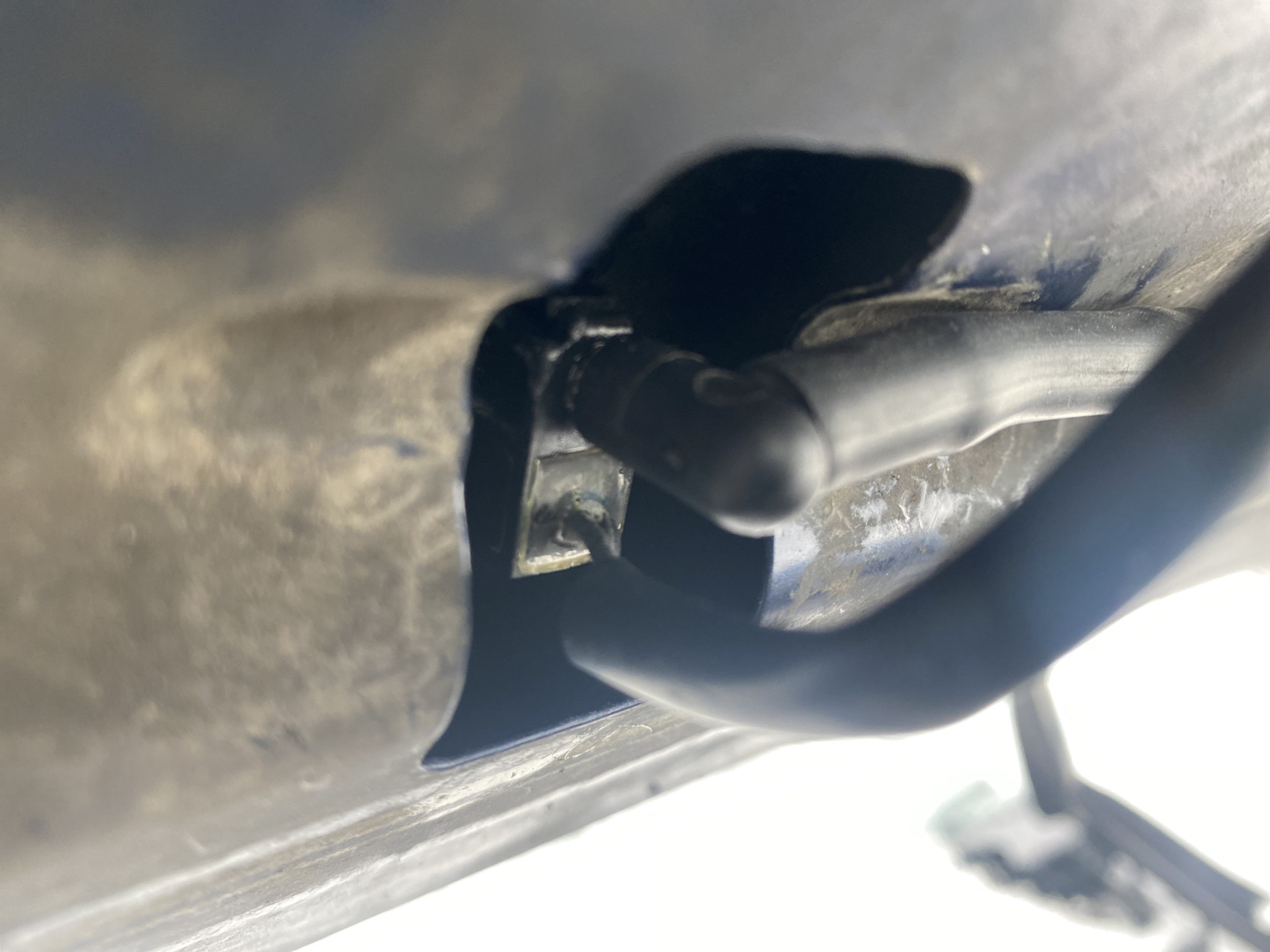 Омыватель лобового стекла — Ford Mondeo IV, 2,3 л, 2009 года | своими ...