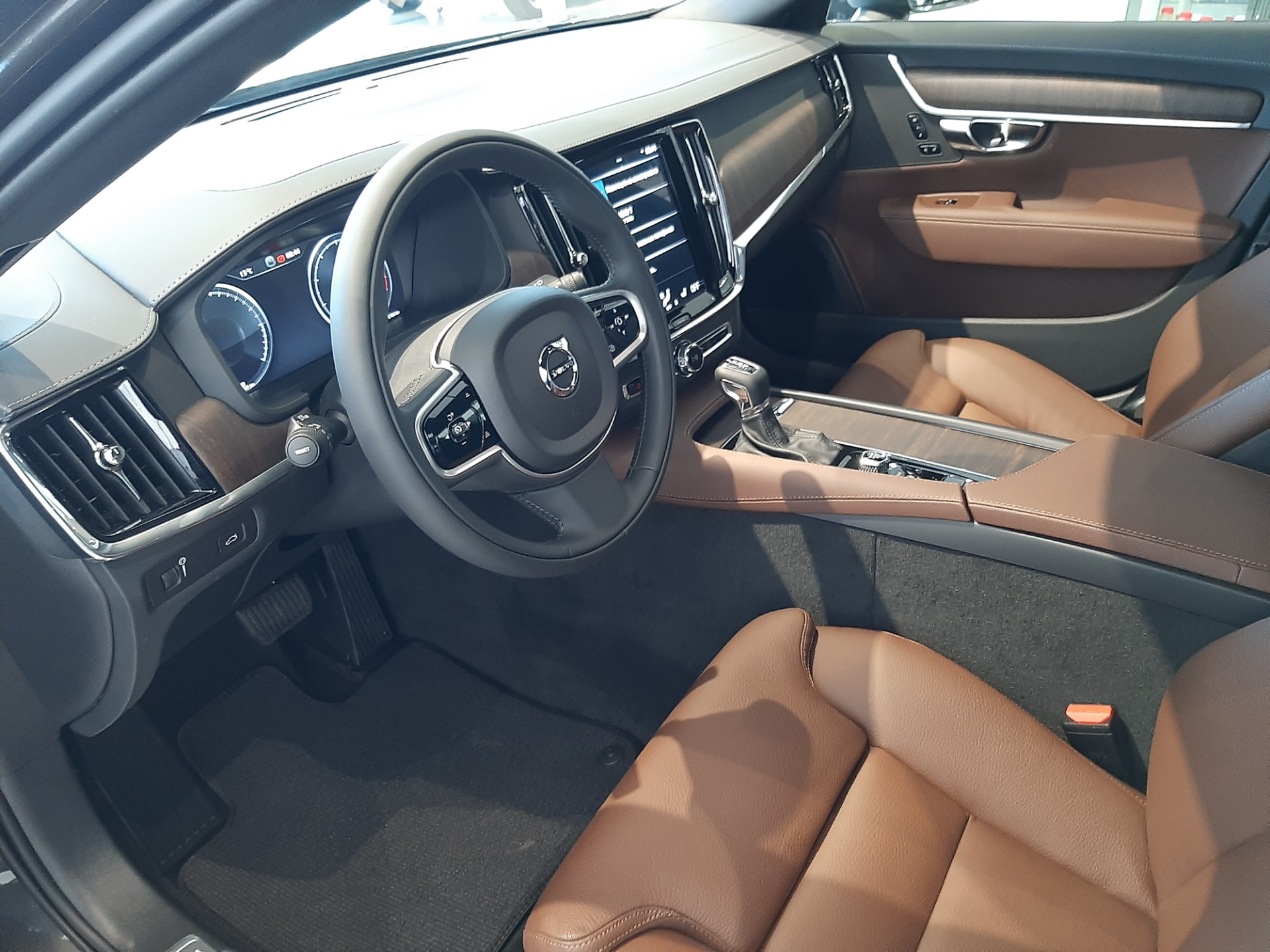 VOLVO V90CC ресталлинг — Volvo V90 Cross Country, 2 л, 2018 года ...