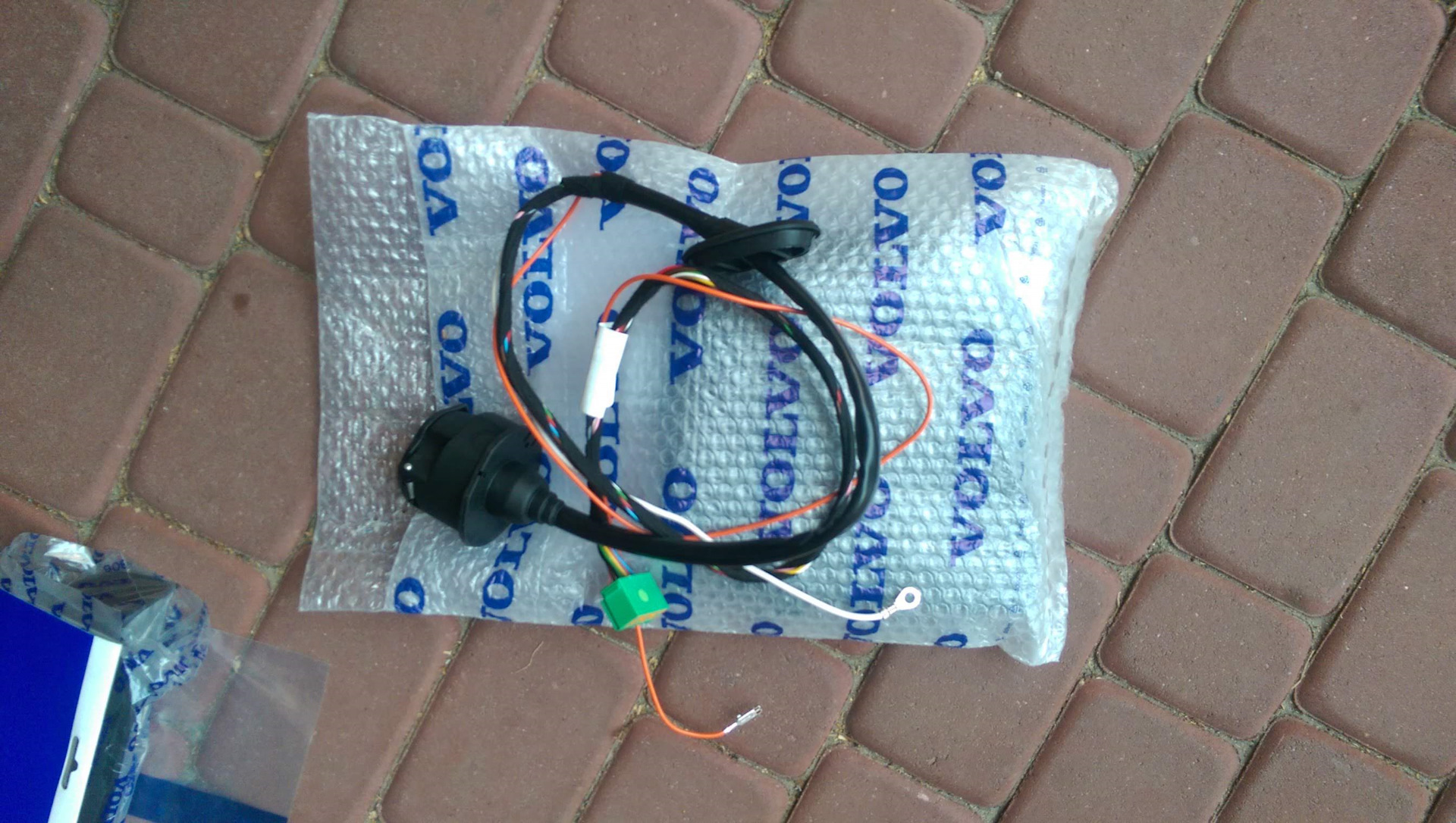 Установил фаркоп :) — Volvo S80 (2G), 3 л, 2008 года | своими руками ...