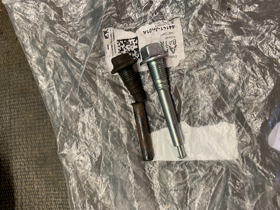 Первый месяц — Infiniti FX (1G), 3,5 л, 2004 года | покупка машины | DRIVE2