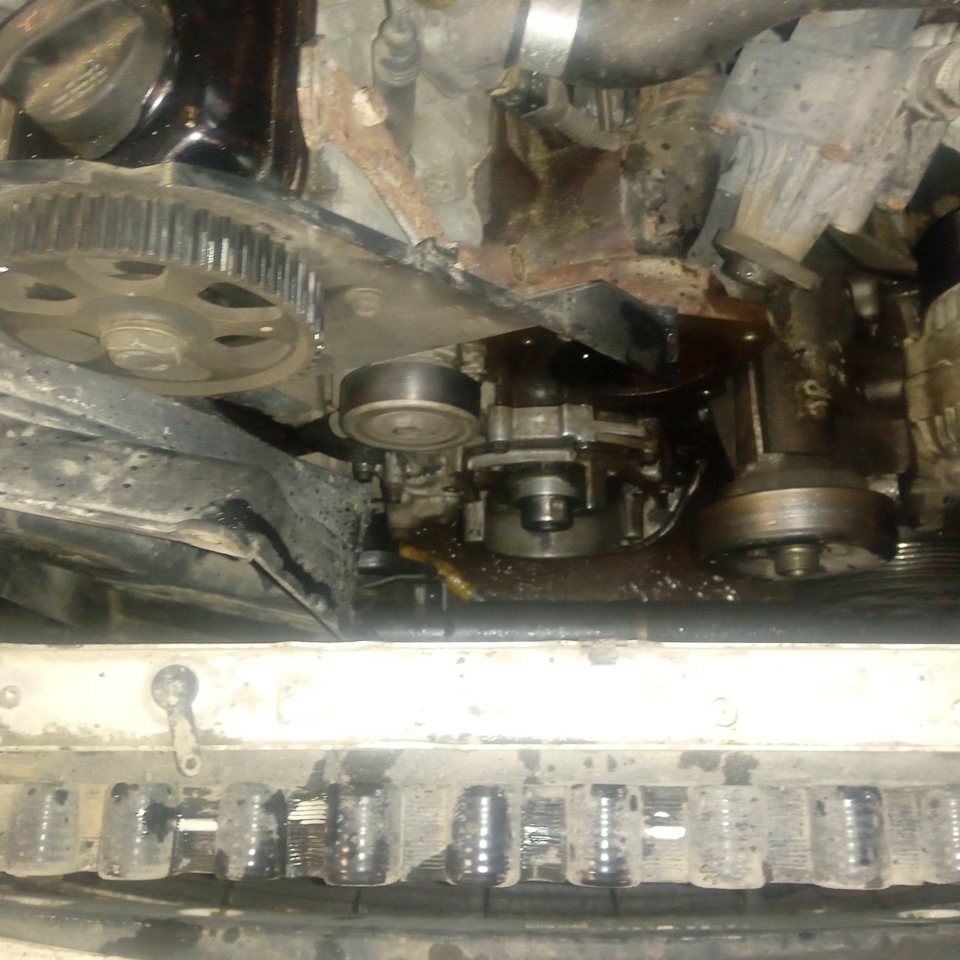 Замена ГРМ, помпы. — Audi 100 (C4), 2,3 л, 1991 года | своими руками ...