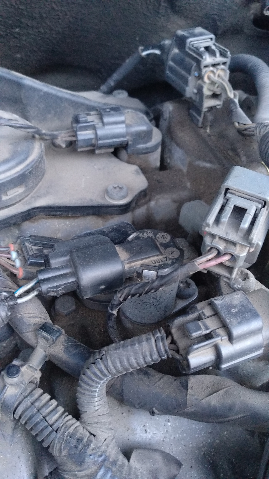 Вопрос к знатокам: сопливое дерьмишко перед установкой надо удалять ...