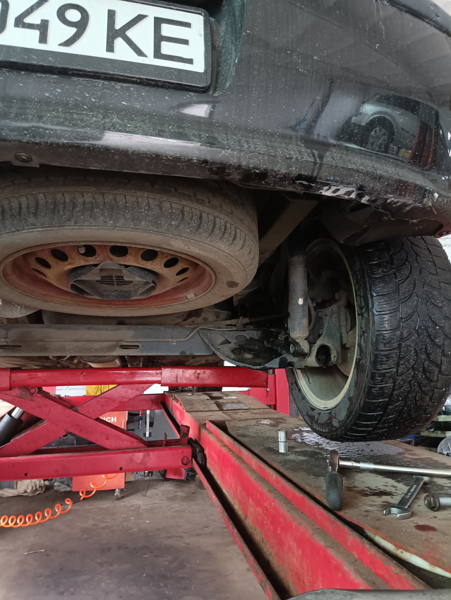 Замена задних пружин Clio 3 — Renault Clio III, 2 л, 2007 года | визит ...