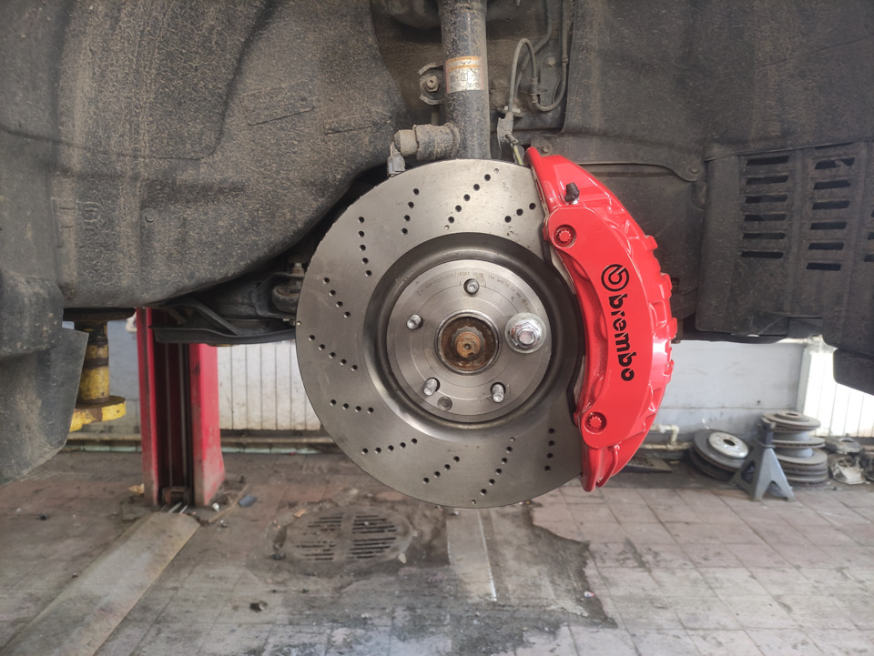 Тормоза Brembo Higlander Lexus RX на Toyota Alphard (3G), Toyota ...
