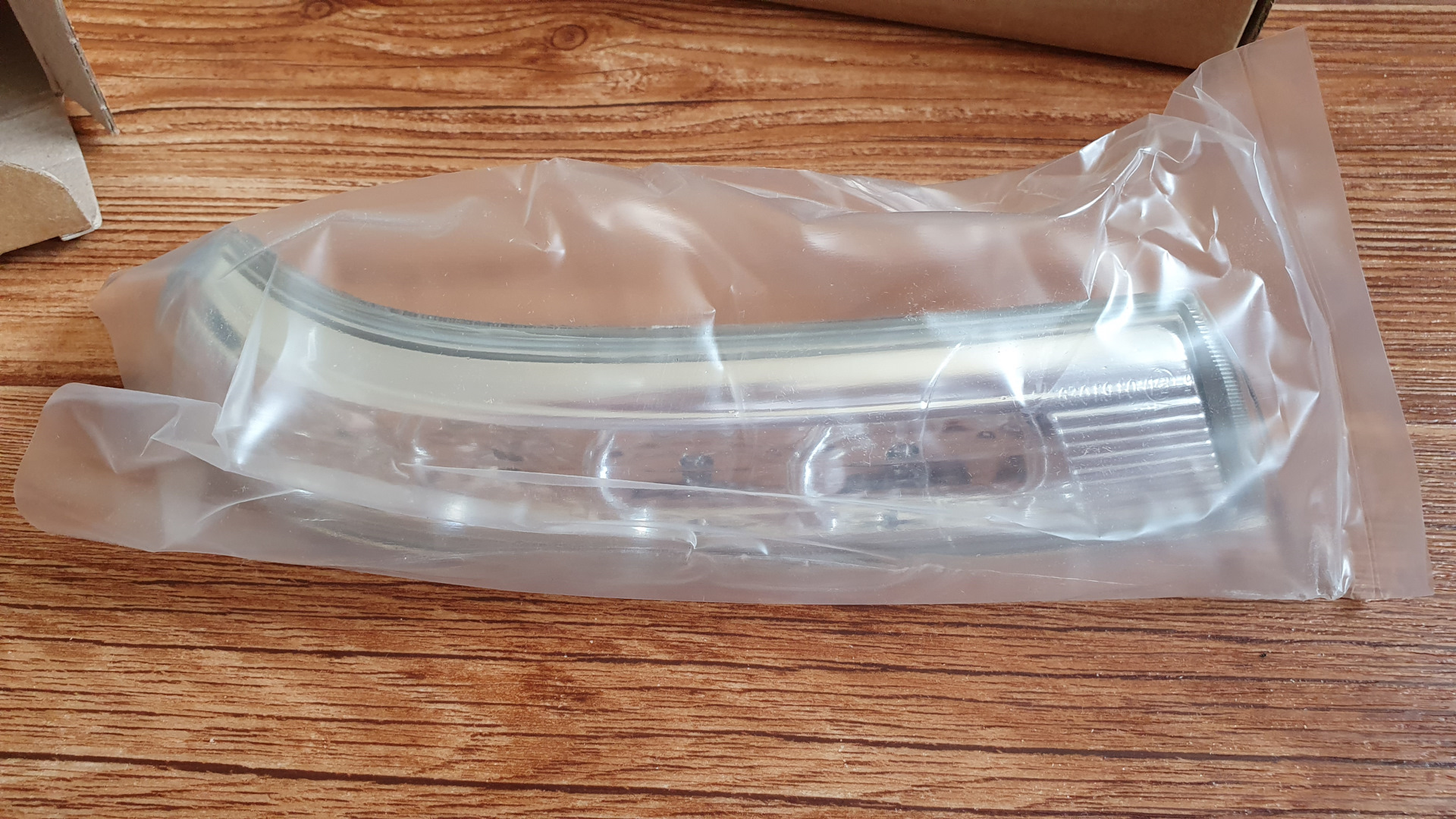 Замена поворотников в зеркалах заднего вида — Hyundai Santa Fe (2G), 2 ...