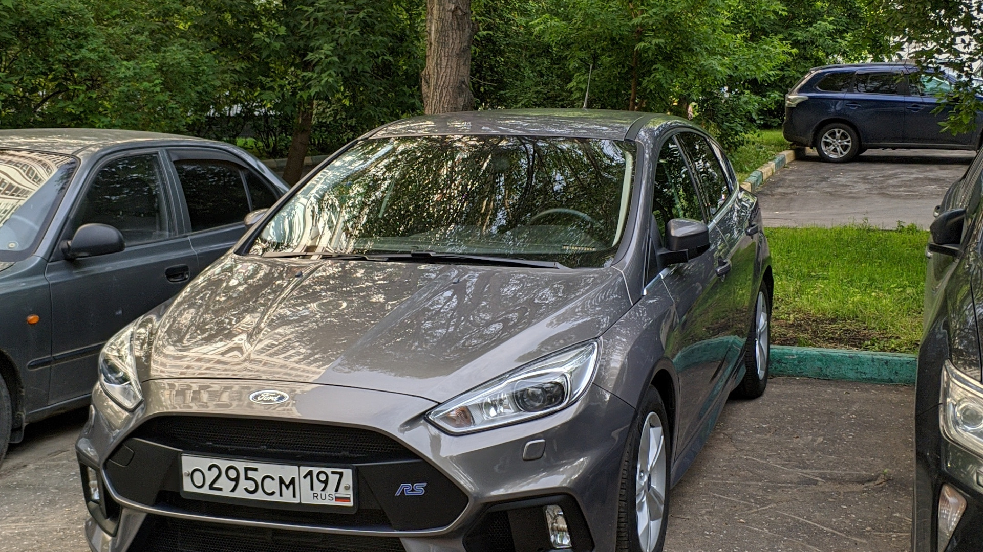 Ford Focus III Hatchback 1.6 бензиновый 2012 | Ford Fo Lunar Sky Crimea ...