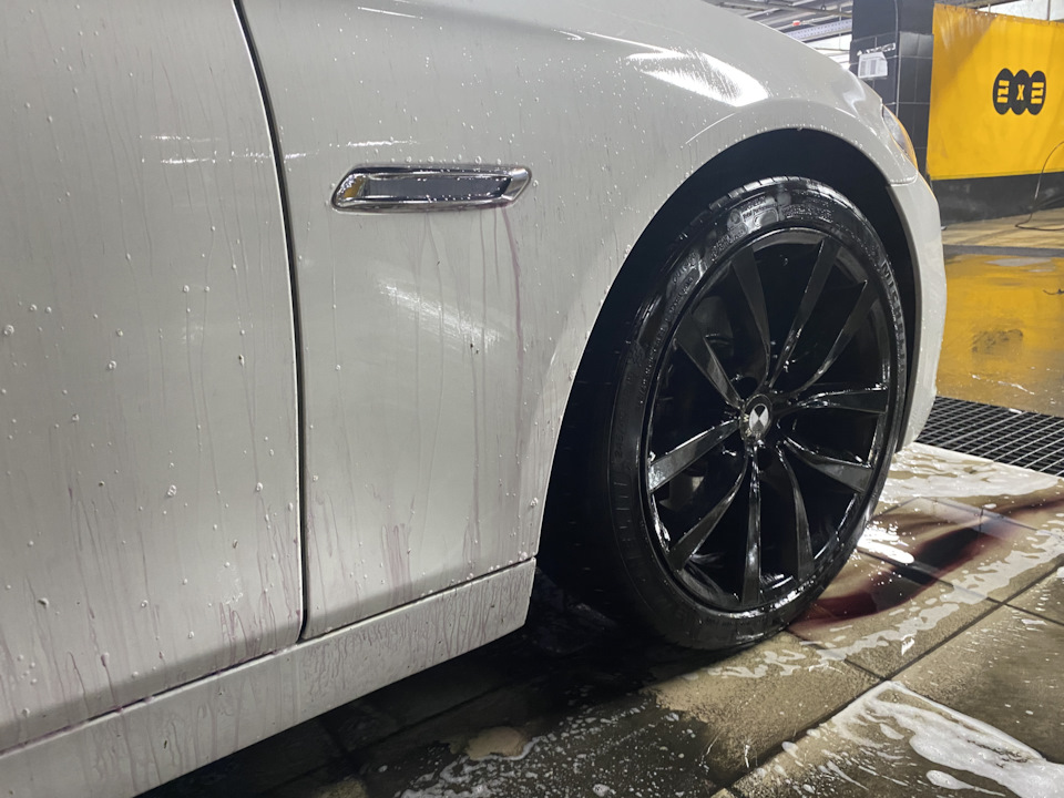 Очистка дисков от колодочной пыли и металлических вкраплений — BMW 5 ...