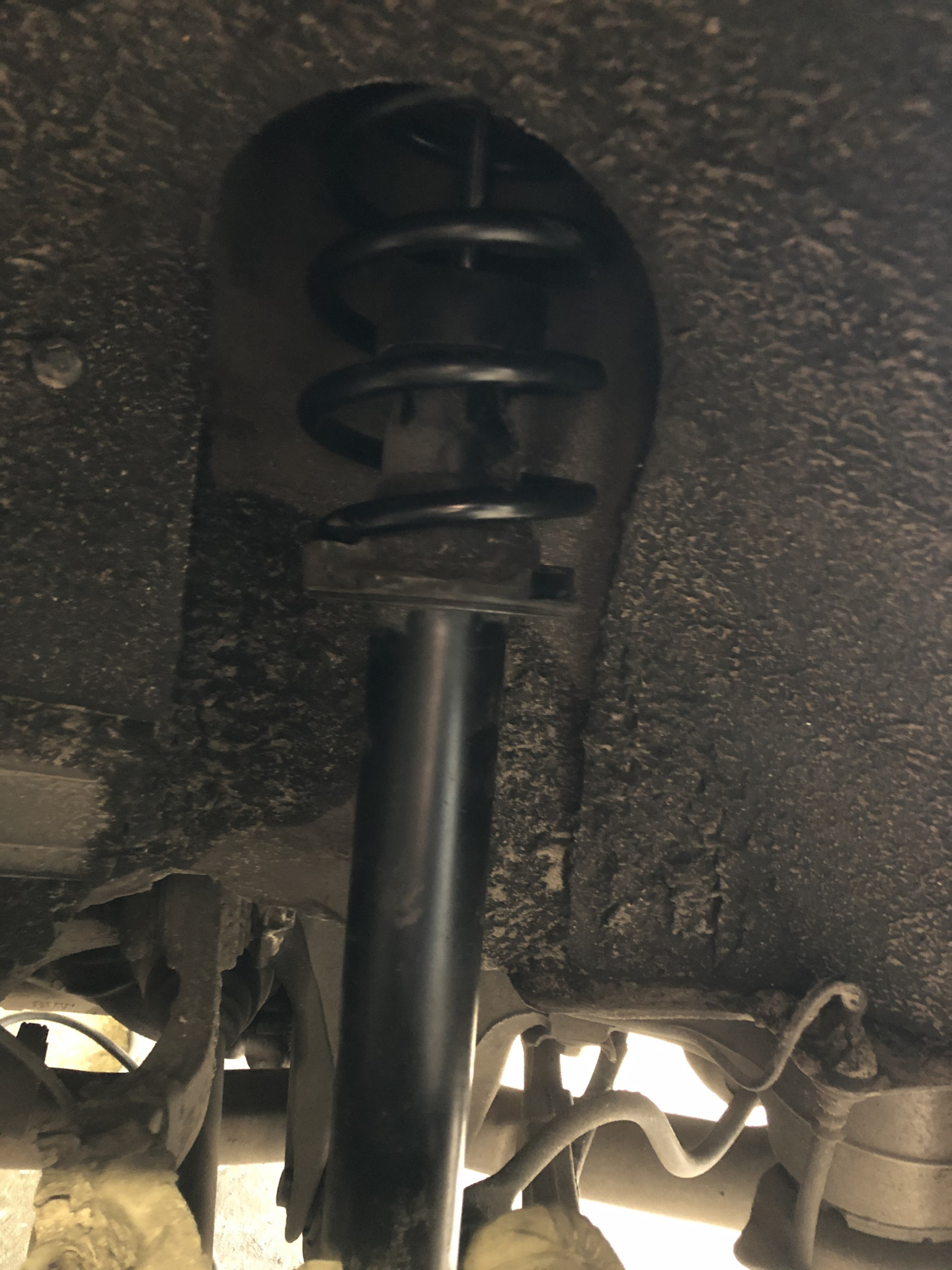 Поменял задние пружины. — BMW 5 series (F10), 3 л, 2012 года ...