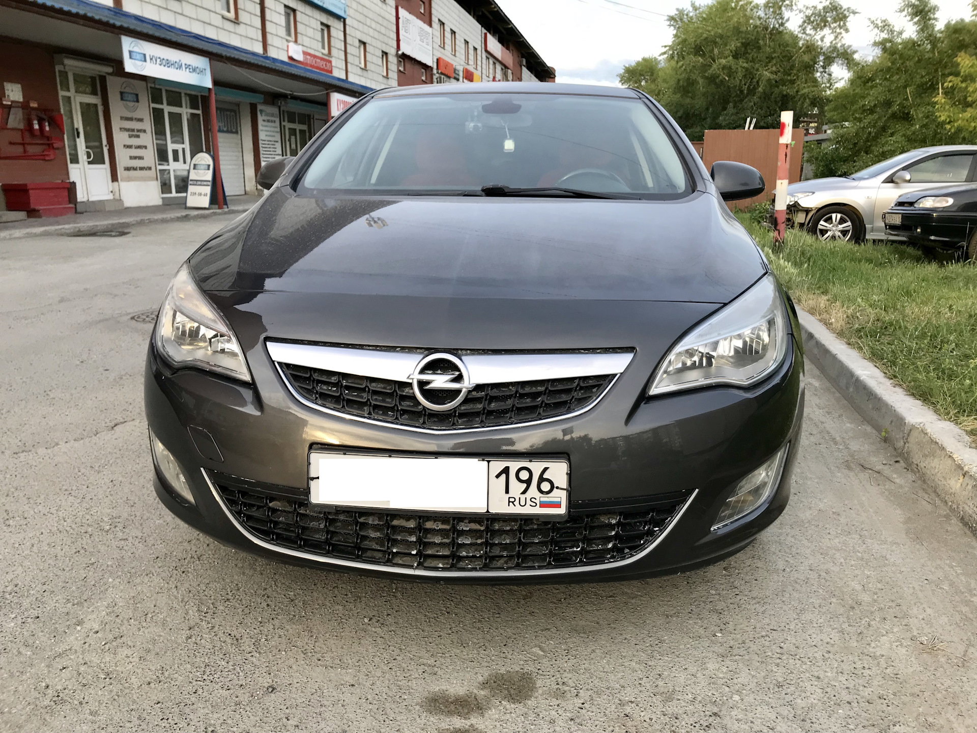 Новый передний бампер Polcar 551107. 122 624 км — Opel Astra J, 1,4 л ...