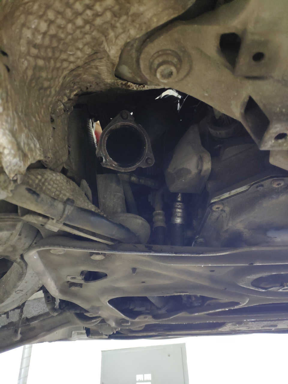 14. Течь антифриза — Mercedes-Benz E-class (W212), 1,8 л, 2011 года ...