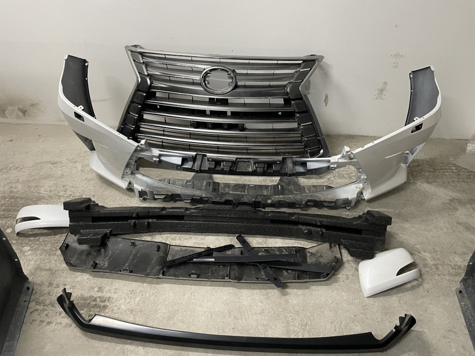 5310160570 Решетка радиатора TOYOTA LEXUS | Запчасти на DRIVE2