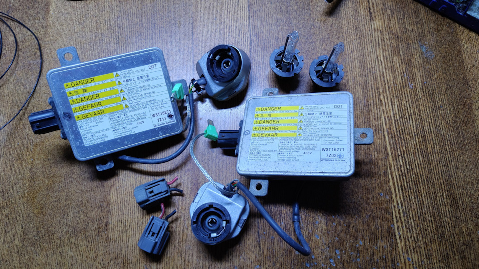 Оригинальные блоки розжига ксенона D2S, D2R на Honda Accord (7G ...