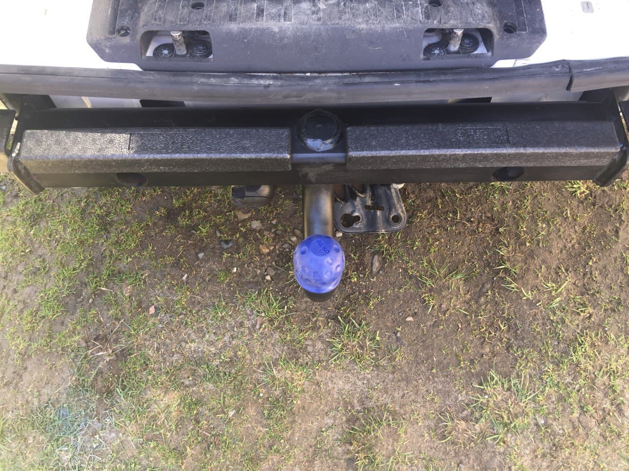 Установка фаркопа — Volkswagen Transporter T5, 2 л, 2014 года | своими ...