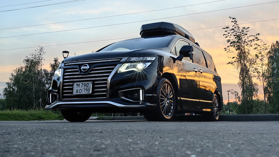 Nissan Elgrand (E52) 2.5 бензиновый 2019 | «Phantom Black» на DRIVE2