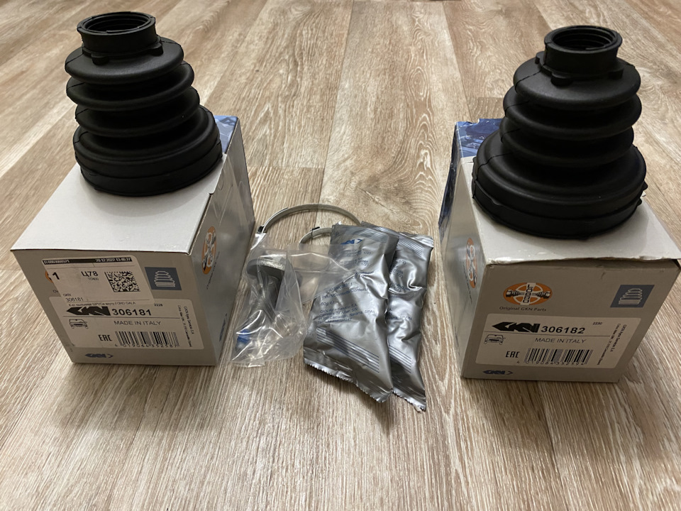 Трубки охлаждения и запчасти — Ford Mondeo IV, 2 л, 2008 года ...