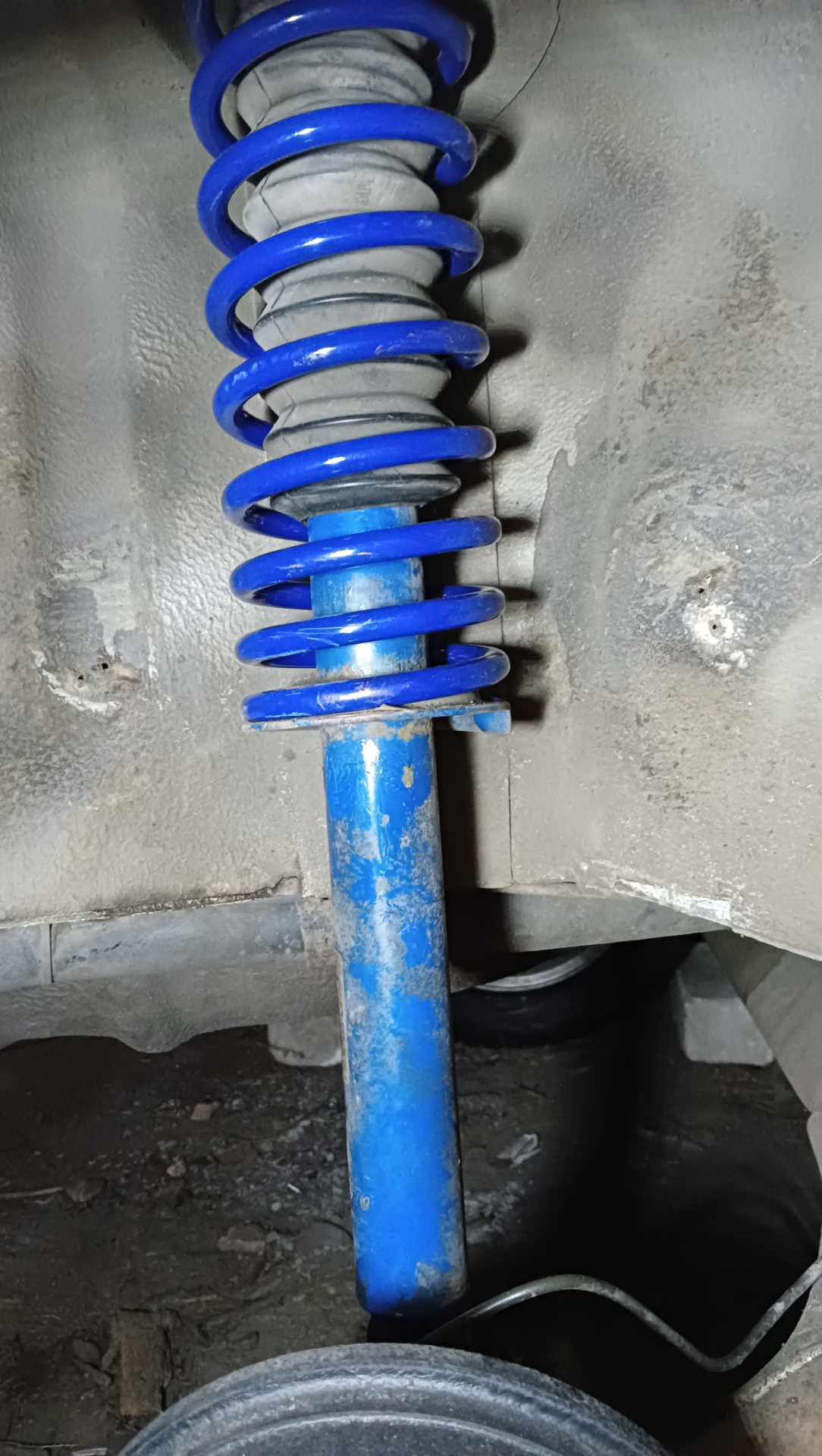 Задние пружины автостандарт -30 — Lada 2114, 1,6 л, 2011 года ...