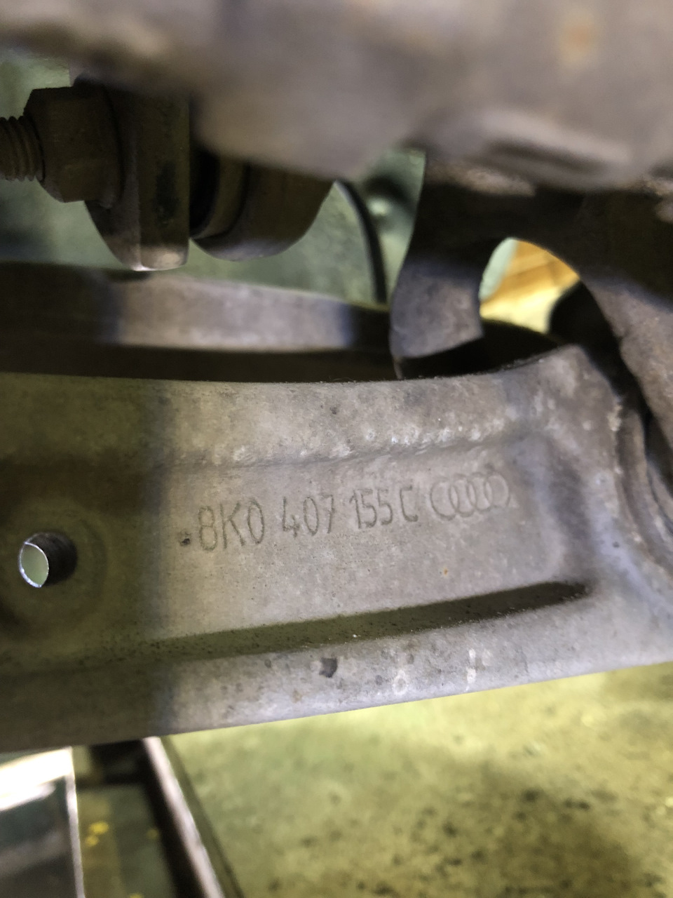 8K0407155C Несущий рычаг VAG | Запчасти на DRIVE2