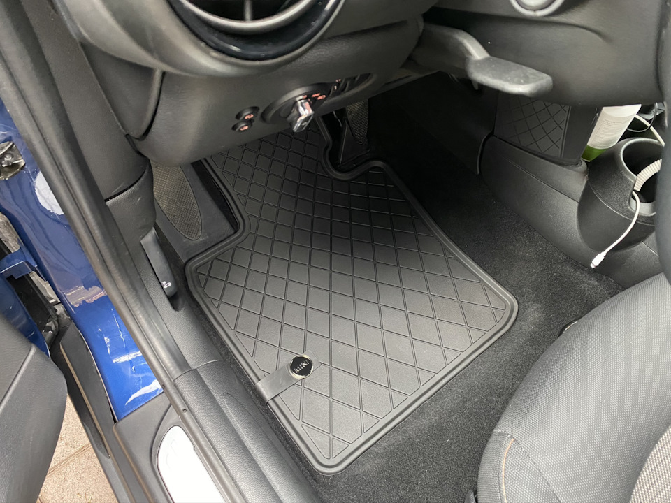 Коврики в салон — MINI Cooper Mk III, 1,5 л, 2014 года | аксессуары ...