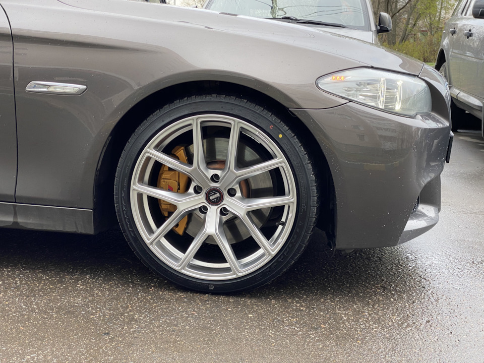 Bmw f10, тормоза от m550d 374mm — BMW 5 series (F10), 3 л, 2013 года ...