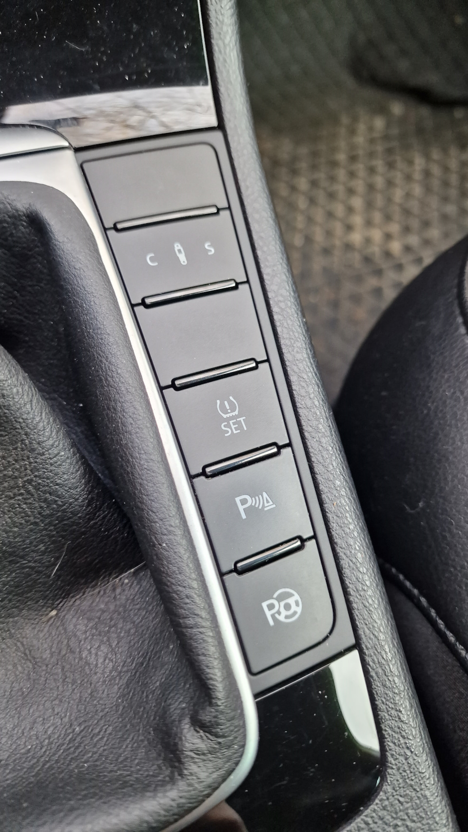 Fixing damaged buttons: Part 2 — Volkswagen Passat Variant (B7), 2 л ...