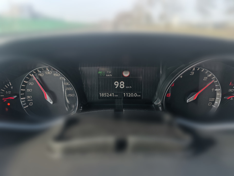 #6.(часть 1) замена ГРМ (+помпа, антифриз) — Peugeot 308 SW (2G), 1,5 л ...