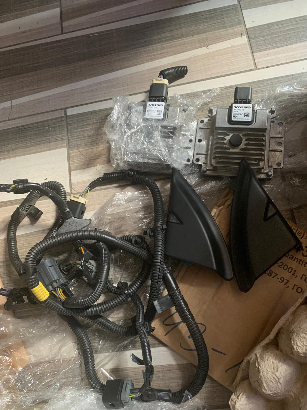 BLIS + CTA — Volvo V40 Cross Country, 1,6 л, 2013 года | электроника ...