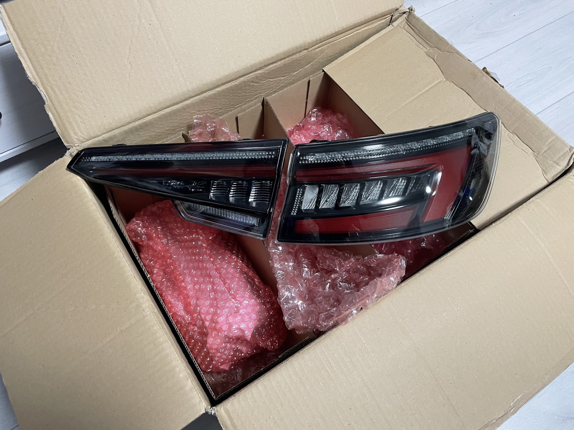 Замена задних фонарей US на EU Black Line — Audi A4 (B9), 2 л, 2018 ...