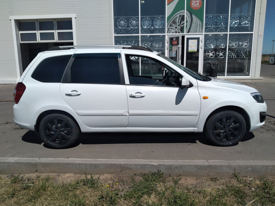куплены новые черные матовые диски R15 185/55 — Lada Калина 2 универсал ...