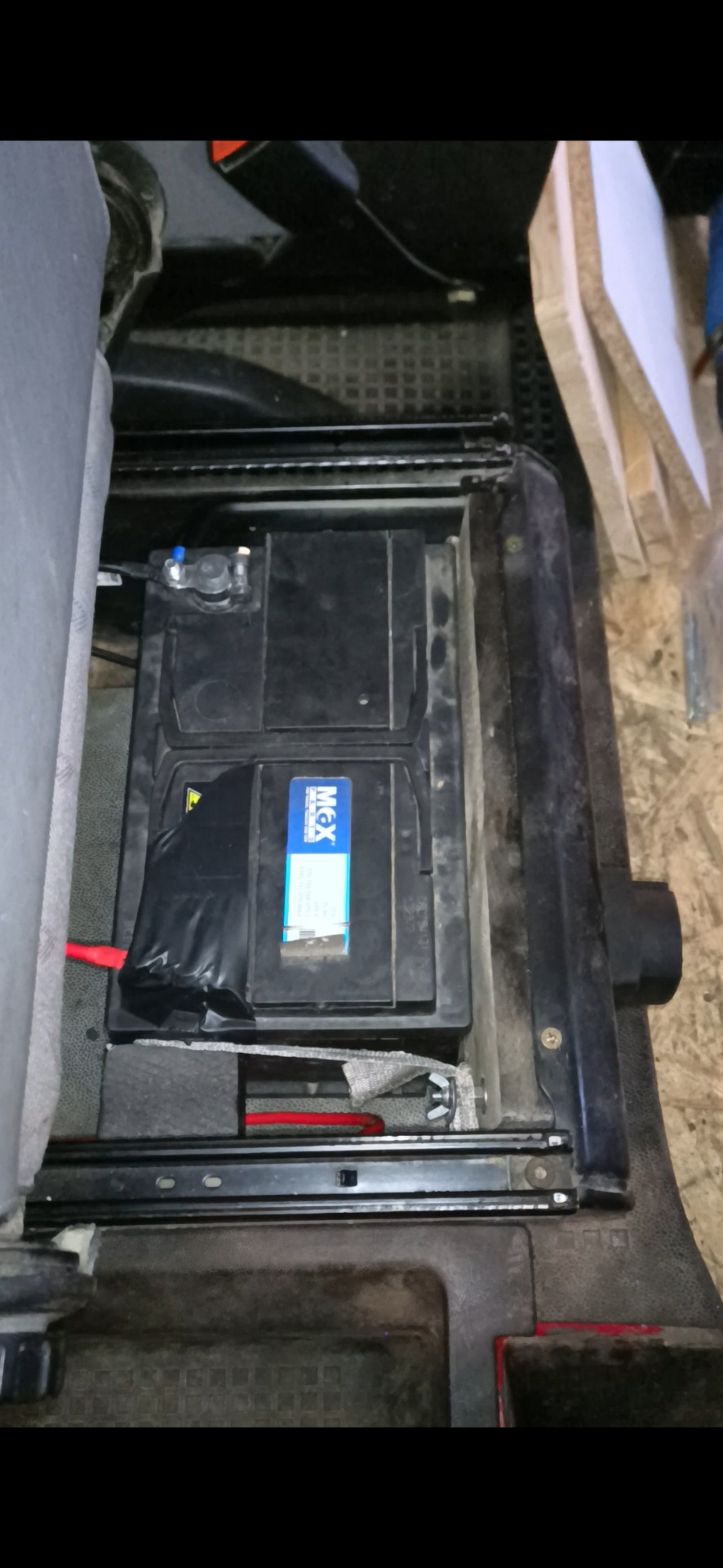 Новый аккумулятор Exide — Volkswagen Transporter T4, 2,5 л, 2002 года ...