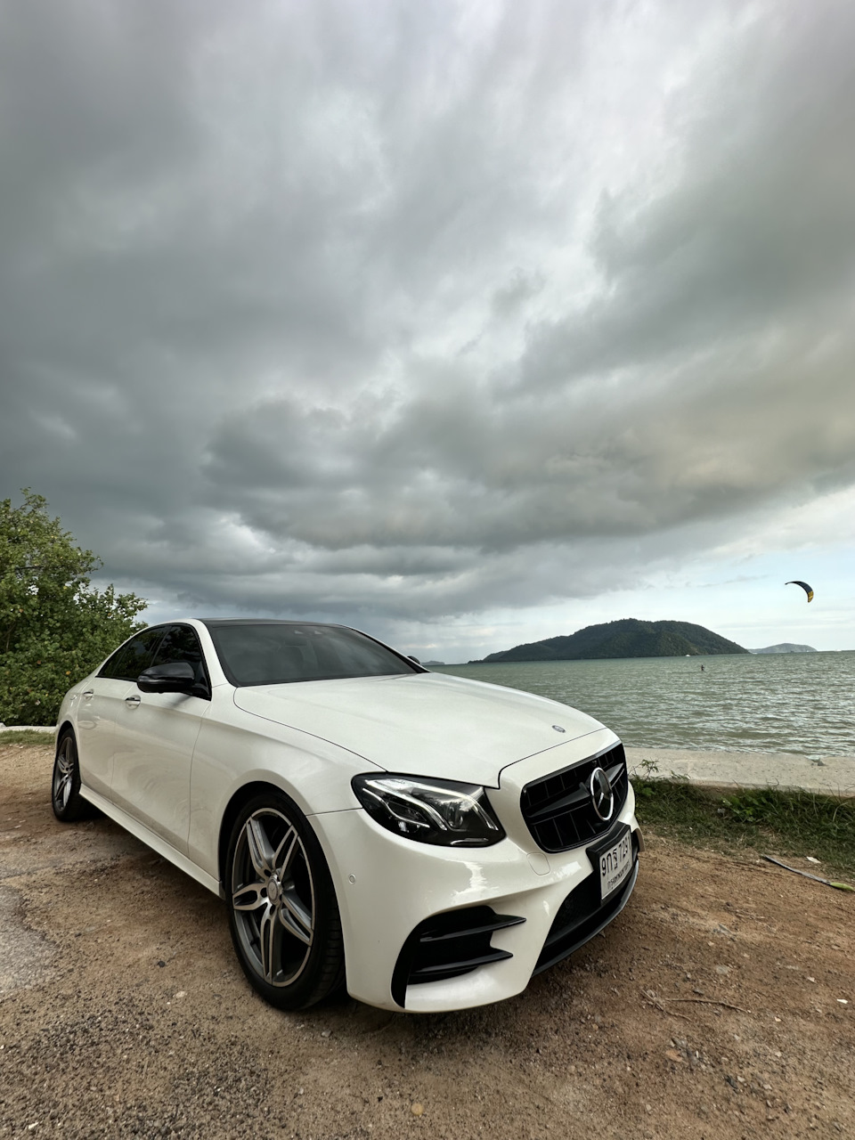 Забрал с антихрома 😈 — Mercedes-Benz E-Class (W213), 2 л, 2017 года ...