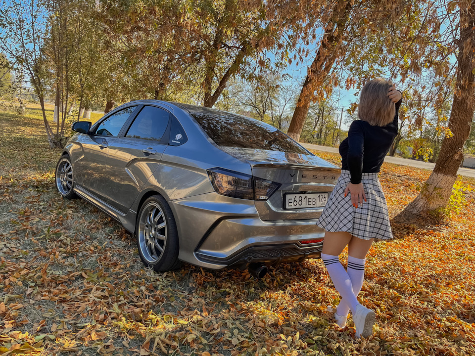 Осенний 🍁🍂 листок 🍃 лепесток — Lada Vesta (1G), 1,6 л, 2019 года | фотография | DRIVE2