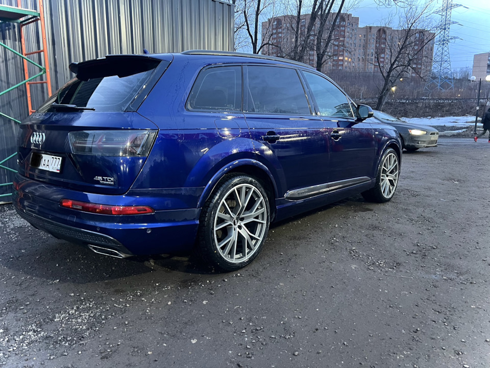 Audi sport r22 пауки на лето установлены — Audi Q7 (2G), 3 л, 2019 года ...