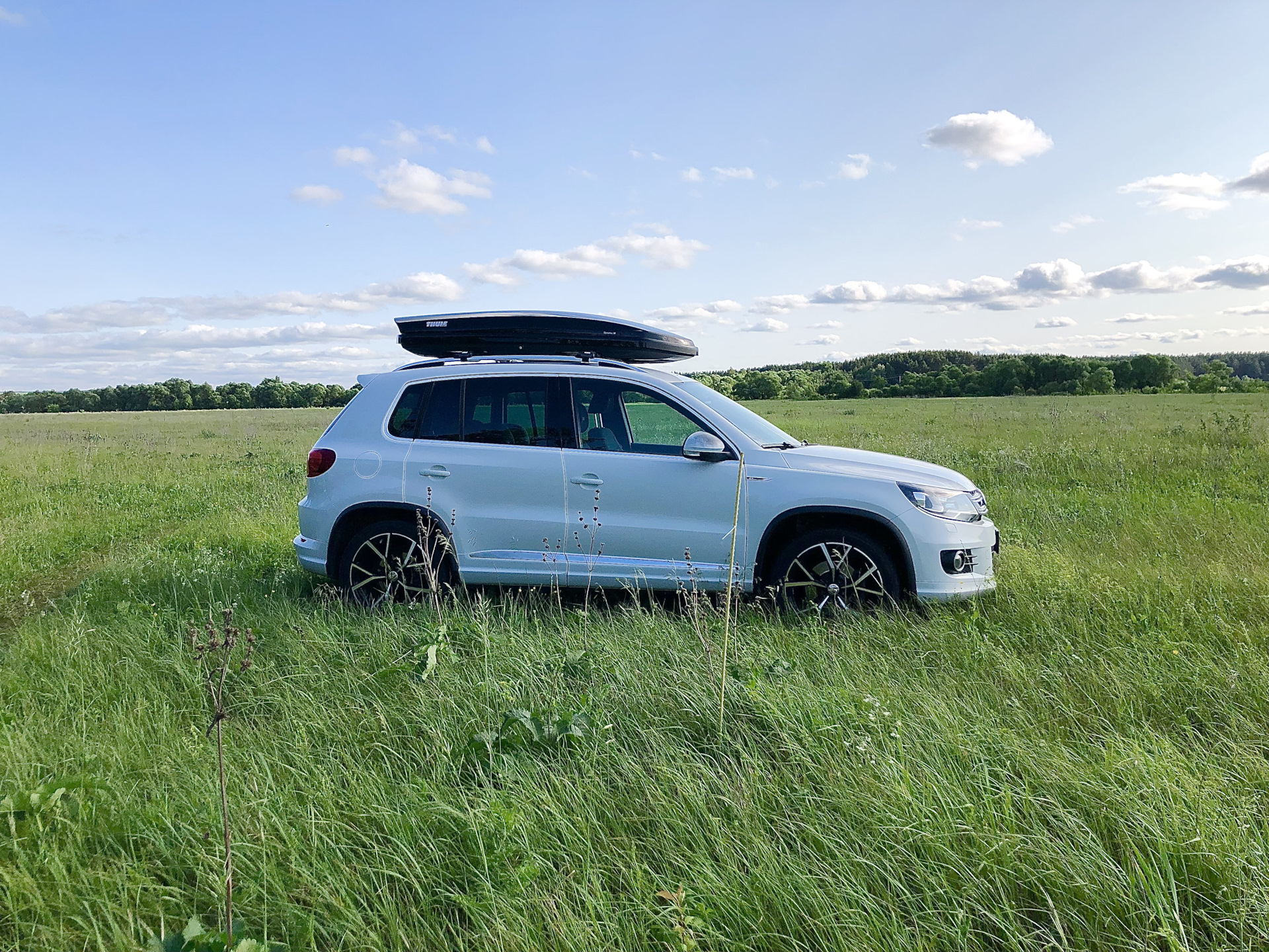 Диски Тигуан 2 R — Volkswagen Tiguan (1G), 2 л, 2014 года | колёсные ...