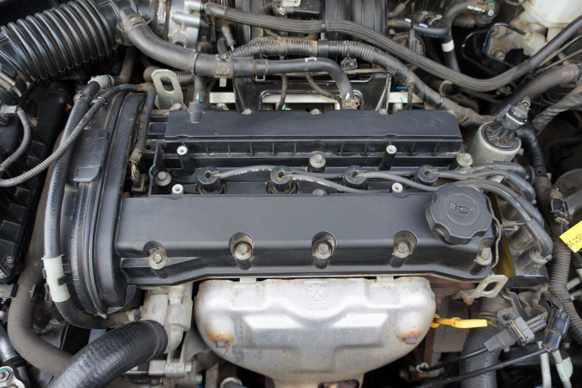 Замена свечей зажигания 𝓝𝓖𝓚 — Chevrolet Cruze (1G), 1,6 л, 2012 года ...