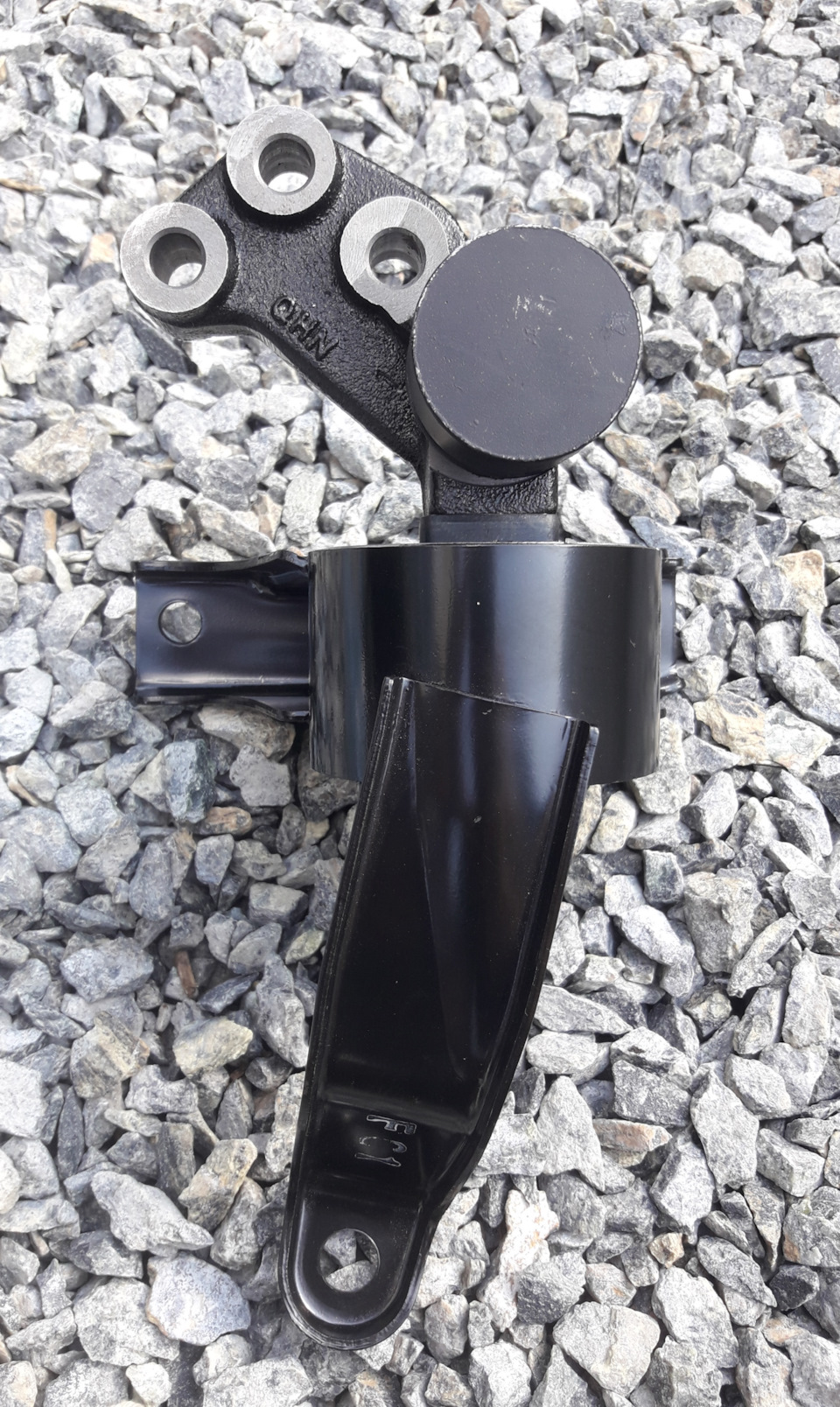 Замена подушек двигателя — Hyundai Matrix, 1,6 л, 2008 года | своими ...