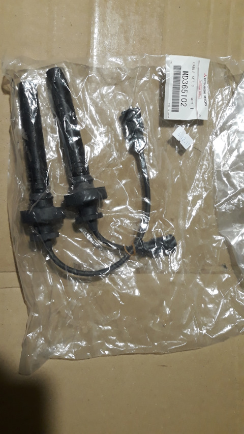 MD365102 ПРОВОДА ВЫСОКОВОЛЬТНЫЕ (КОМПЛЕКТ) CARISMA (95-03), LANCER (CS ...