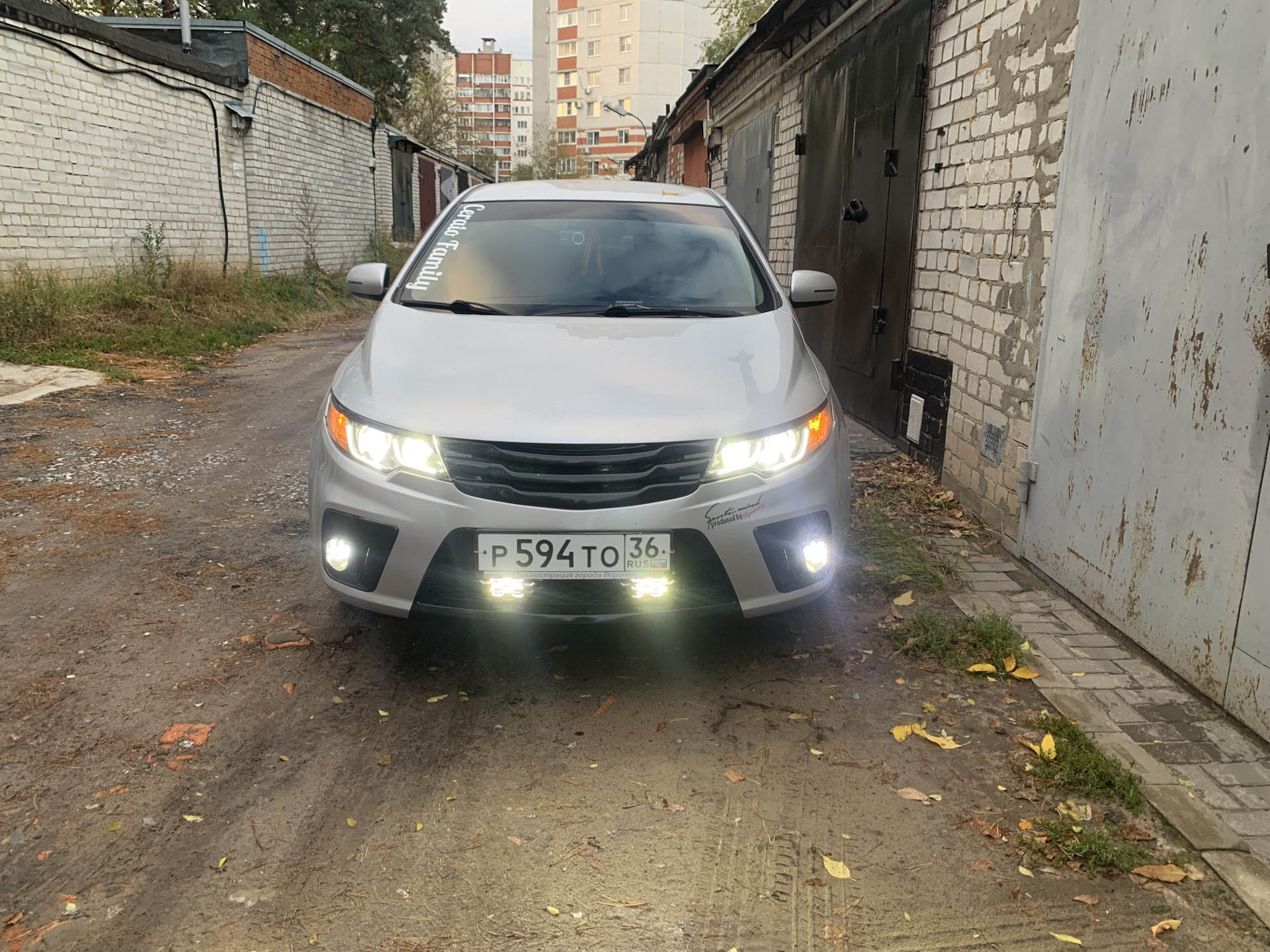 LED туманки. — KIA Cerato (2G), 1,6 л, 2011 года | тюнинг | DRIVE2